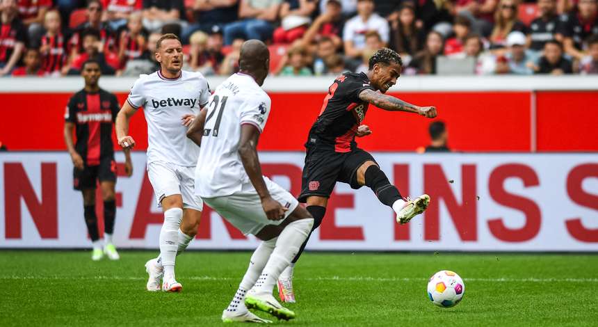 Arthur – Defence | Bayer 04