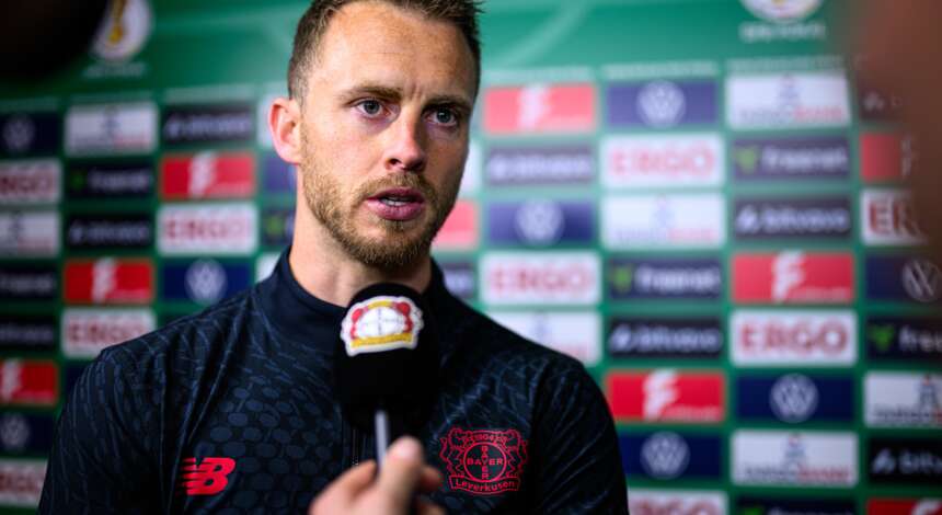 Mark Flekken – Goalkeeper | Bayer 04