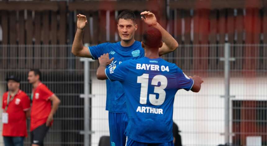 Arthur – Abwehr | Bayer 04