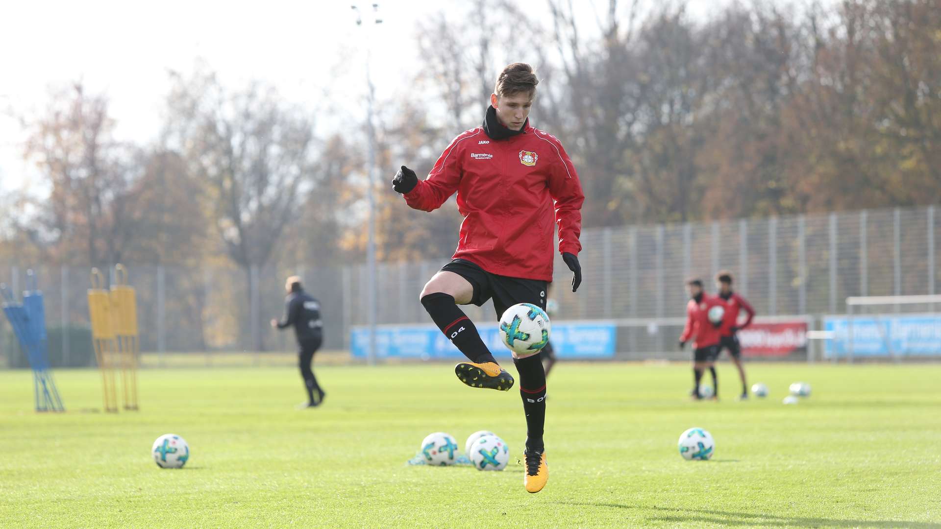 Das Frankfurt-Spiel im Blick – Hoffnung bei Retsos | Bayer04.de