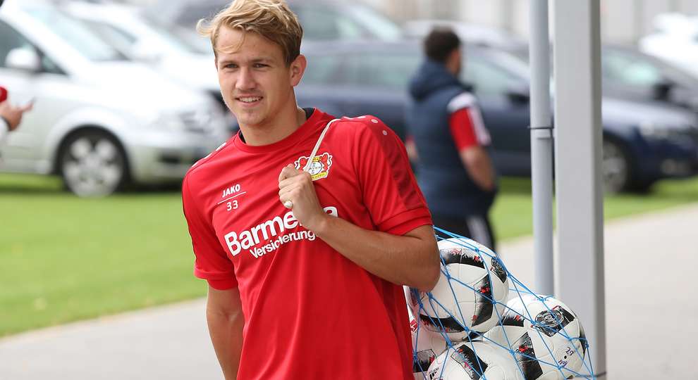 Central defender Lukas Boeder joins SC Paderborn 07 | Bayer04.de