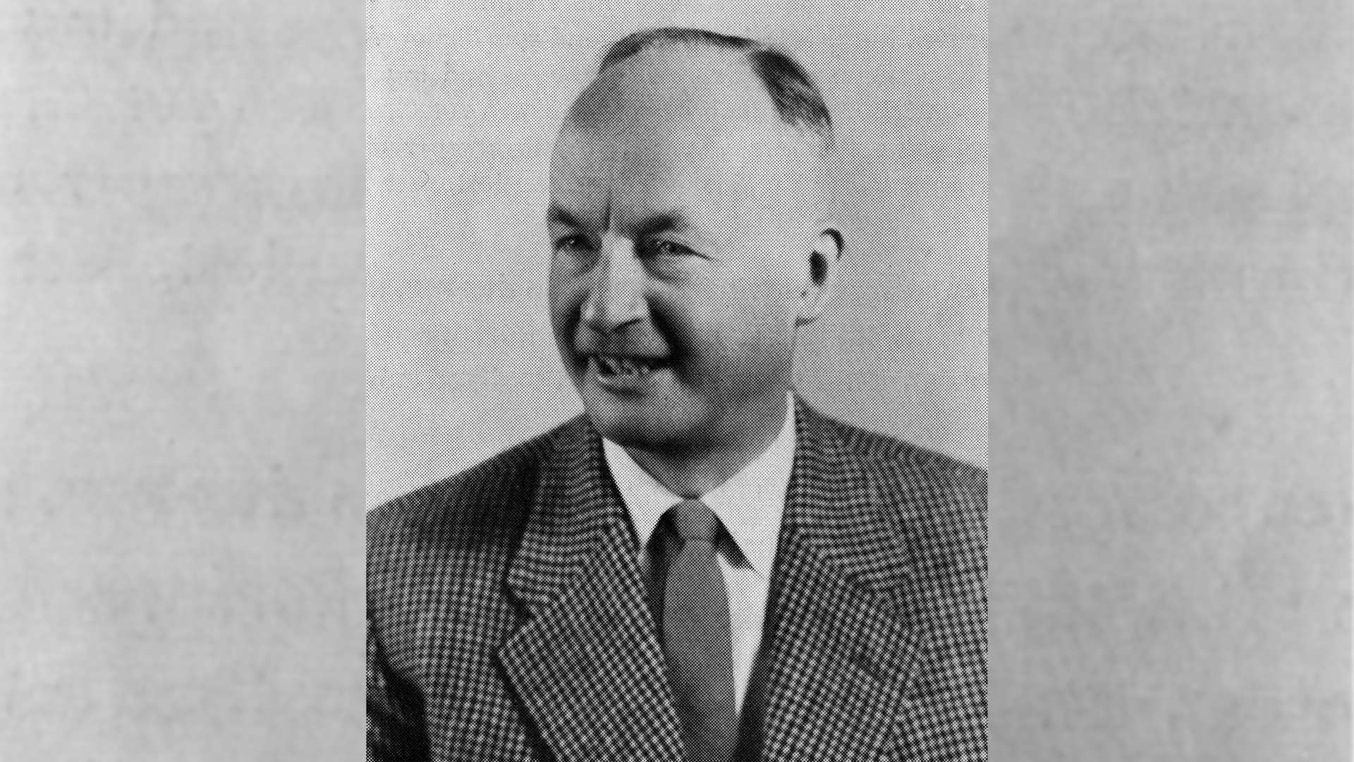 Geschichte: Der erste Ehrenvorsitzende | Bayer04.de