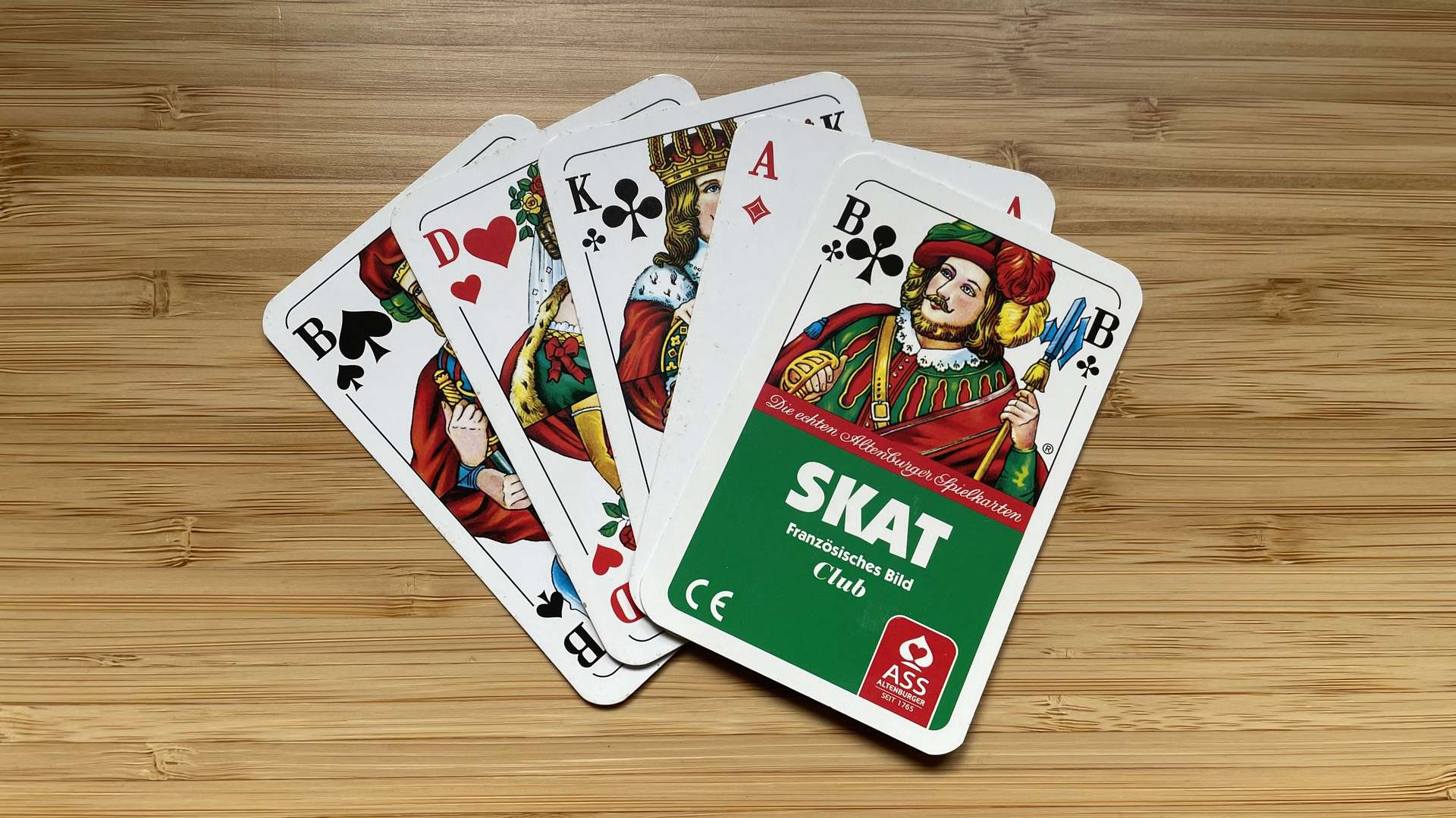 Die Silberlöwen heißen zum Skat-Abend willkommen | Bayer04.de