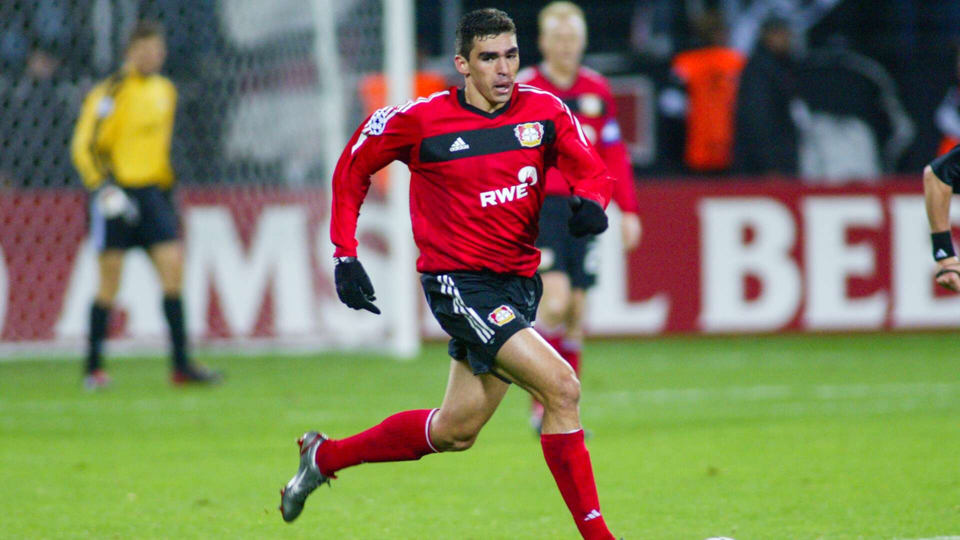 Legends: Lucio, the Brazilian elemental force | Bayer04.de