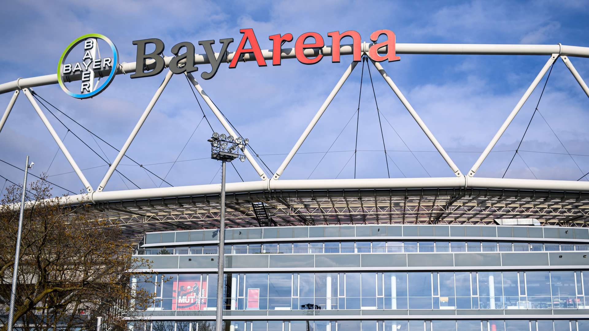 Am 4. Mai: Katastrophenschutz-Übung in der BayArena | Bayer04.de