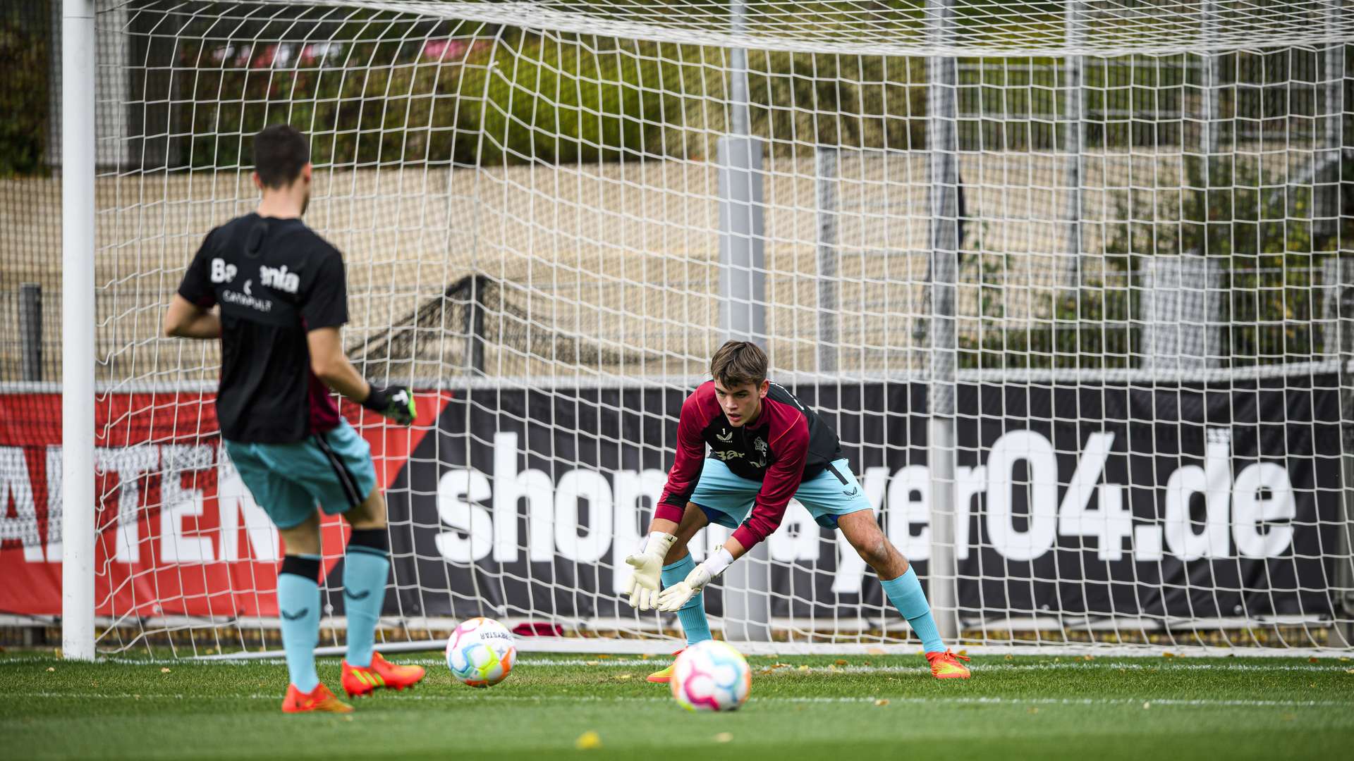 Nachwuchs: Schlich, Novodomsky und Camara verlängern | Bayer04.de