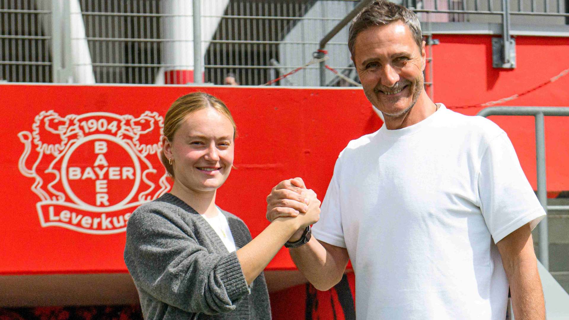 Bayer 04 extend contract of homegrown Sofie Zdebel | Bayer04.de
