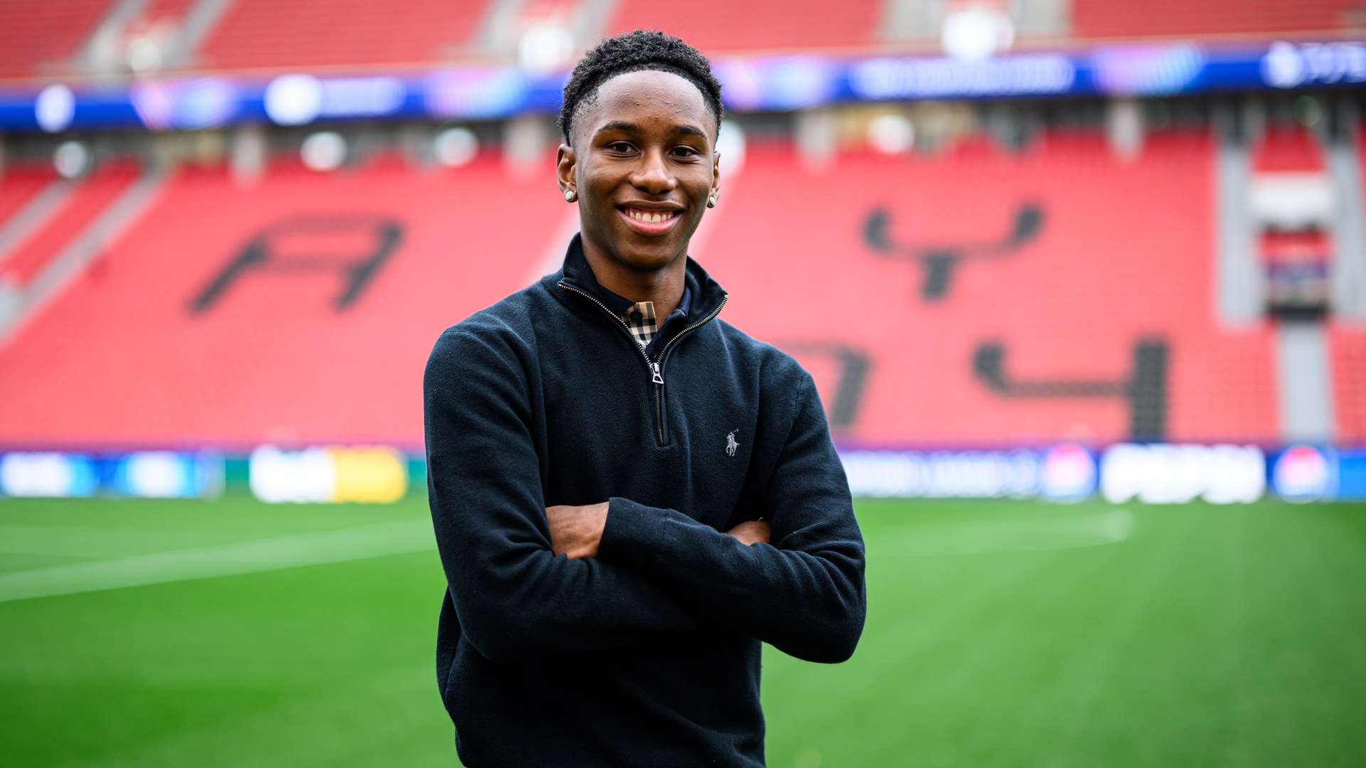 El Bayer 04 ficha al joven talento Aaron Heard | Bayer04.de