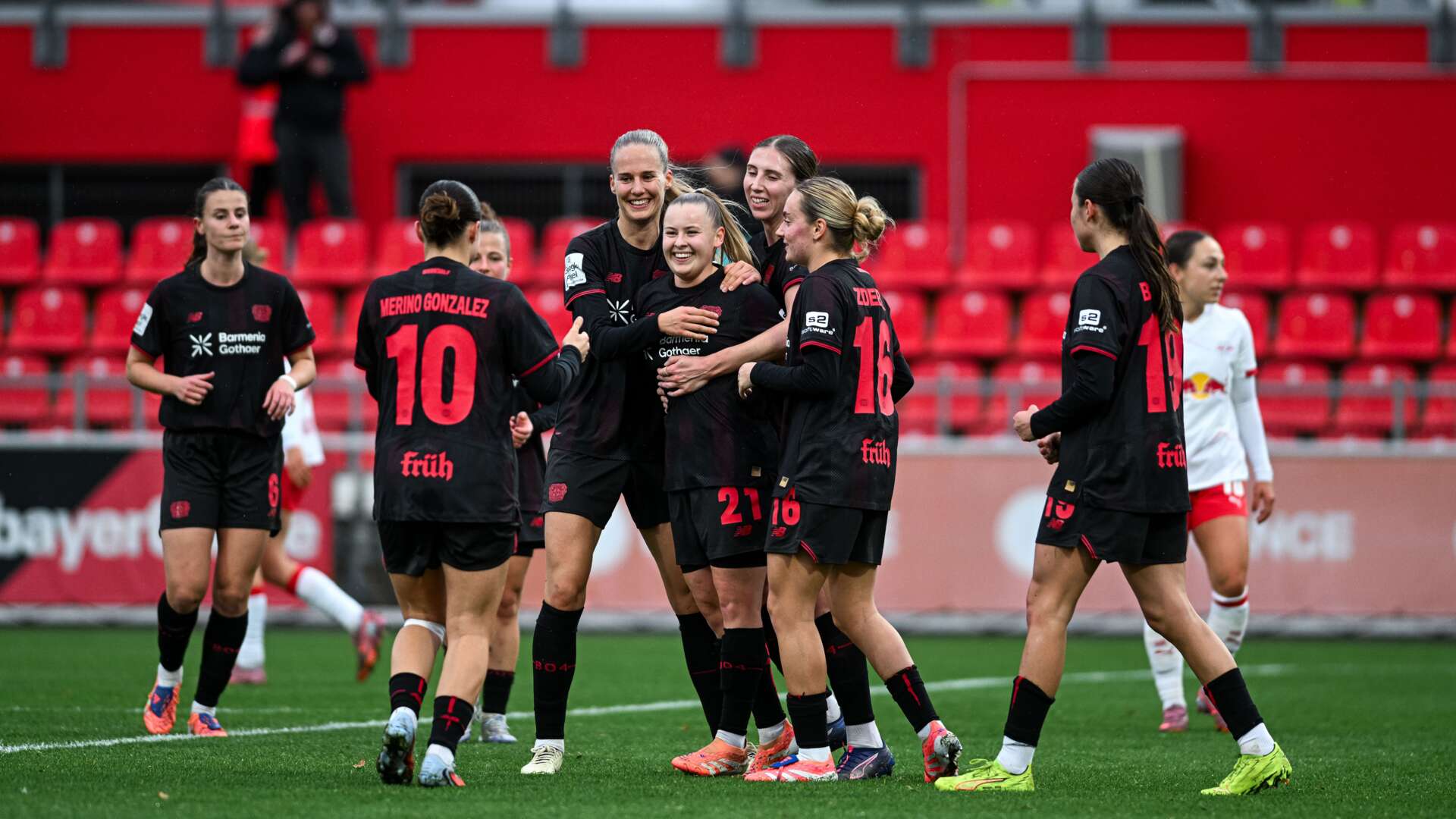 Bayer 04 Women make flying start to beat Leipzig | Bayer04.de
