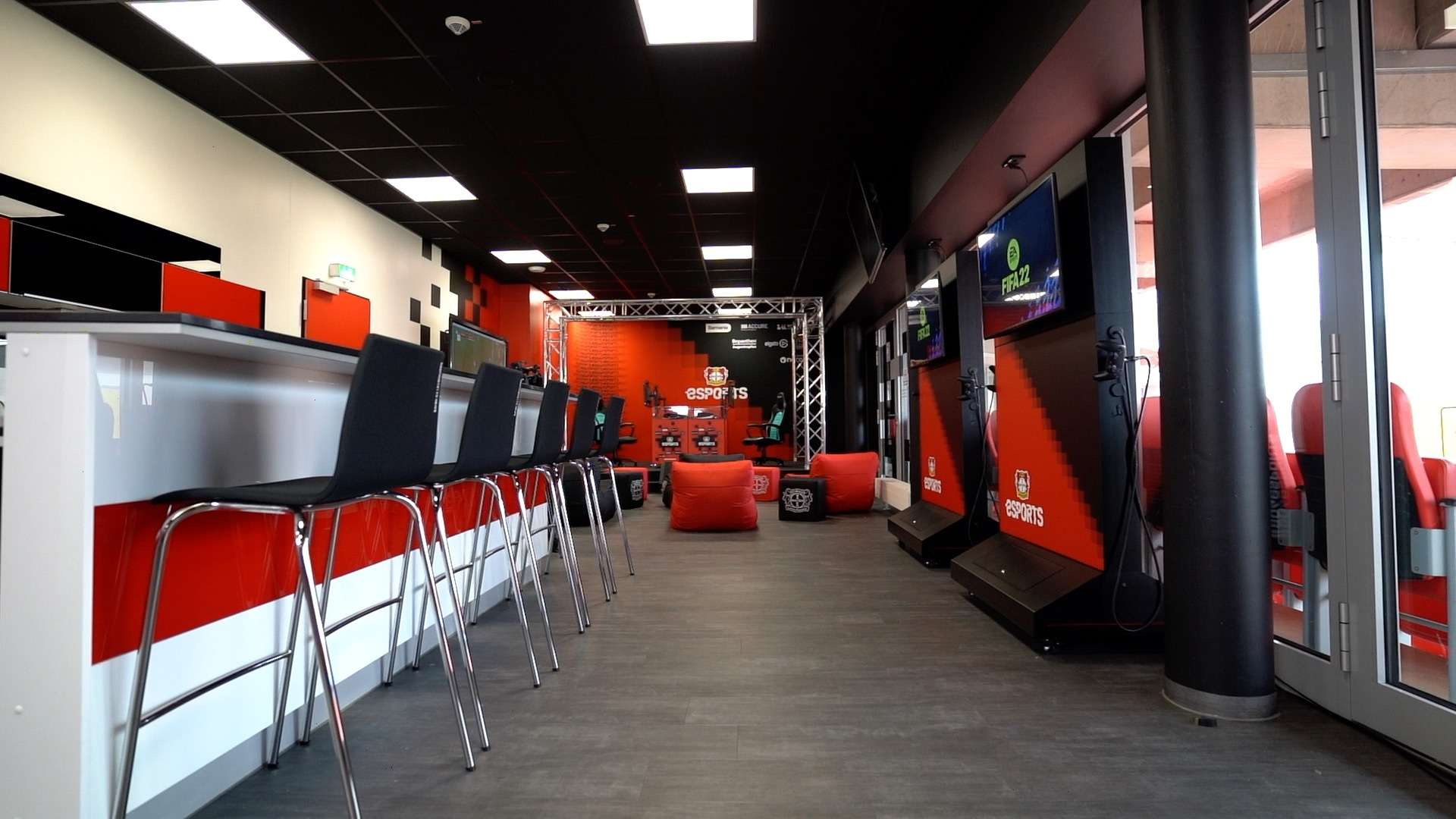 #B04eSports: neue Bayer 04-Gaming-Loge für eSportler | Bayer04.de